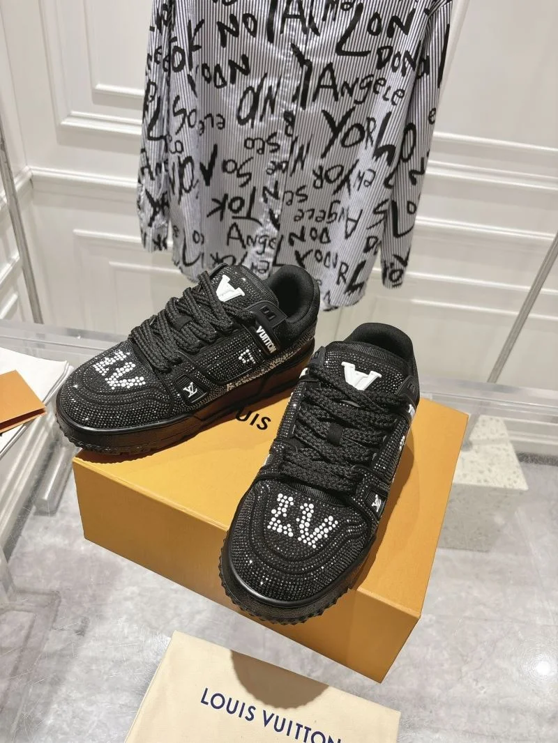 Exact replica Louis Vuitton Trainer Sneaker