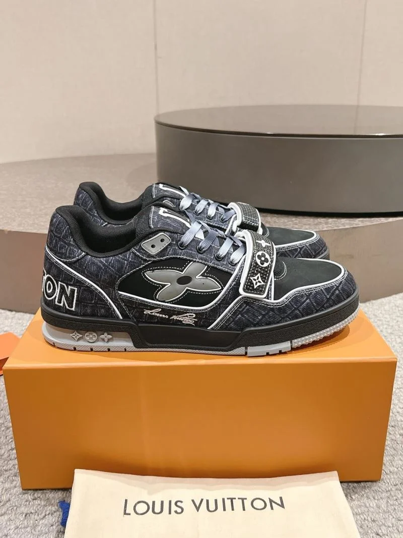 Reasonably priced Louis Vuitton Trainer Sneaker