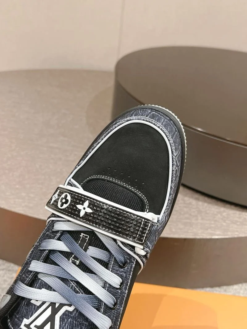 Reasonably priced Louis Vuitton Trainer Sneaker