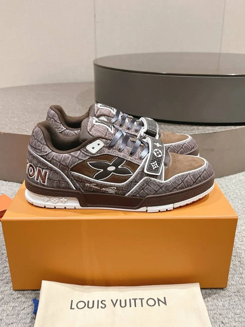 Reasonably priced Louis Vuitton Trainer Sneaker