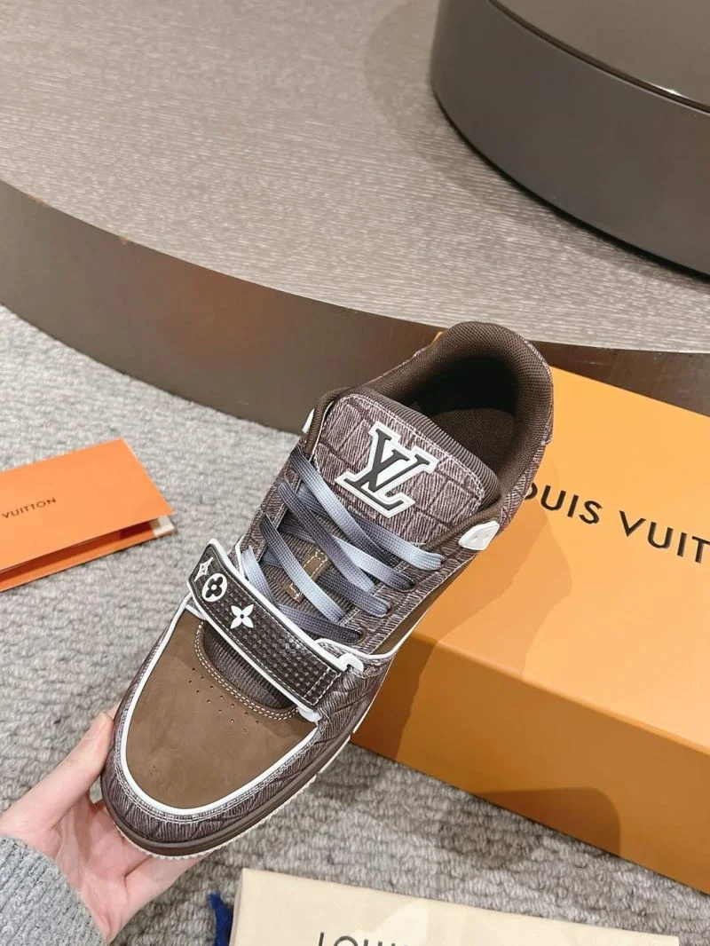 Reasonably priced Louis Vuitton Trainer Sneaker
