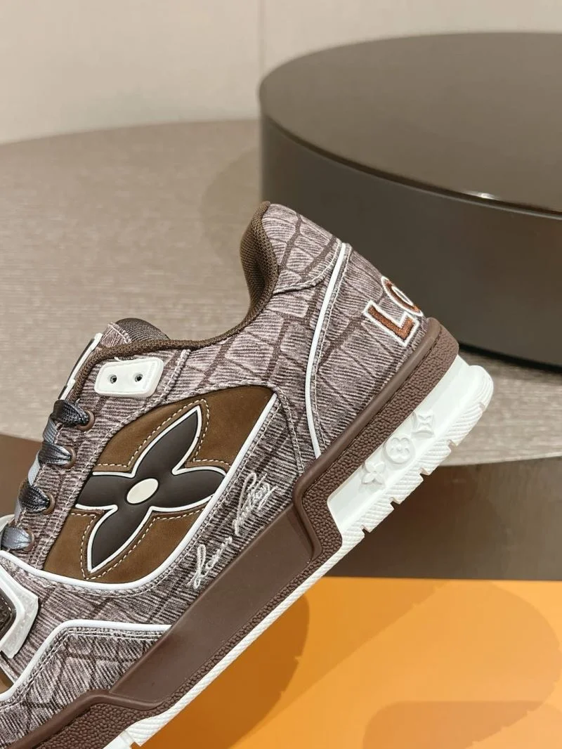 Reasonably priced Louis Vuitton Trainer Sneaker