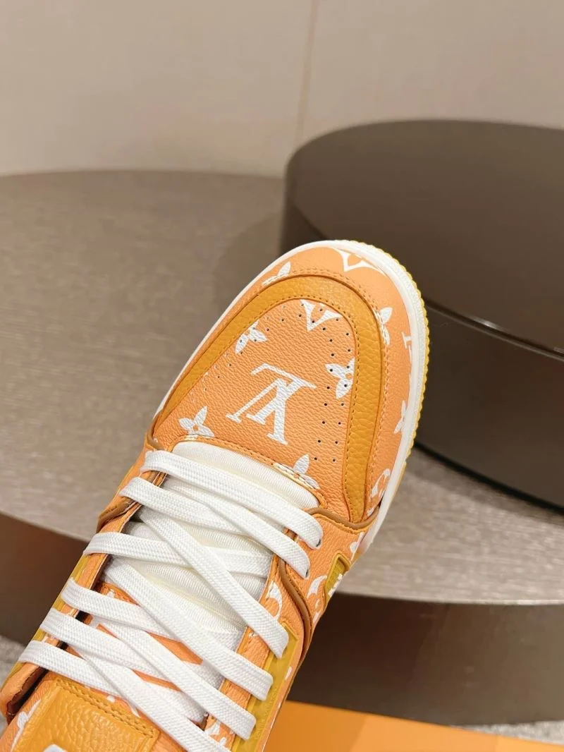 Exact replica Louis Vuitton Trainer Sneaker