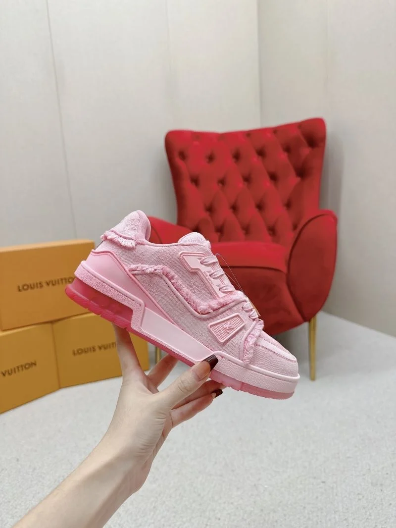 Economical Louis Vuitton Trainer Sneaker