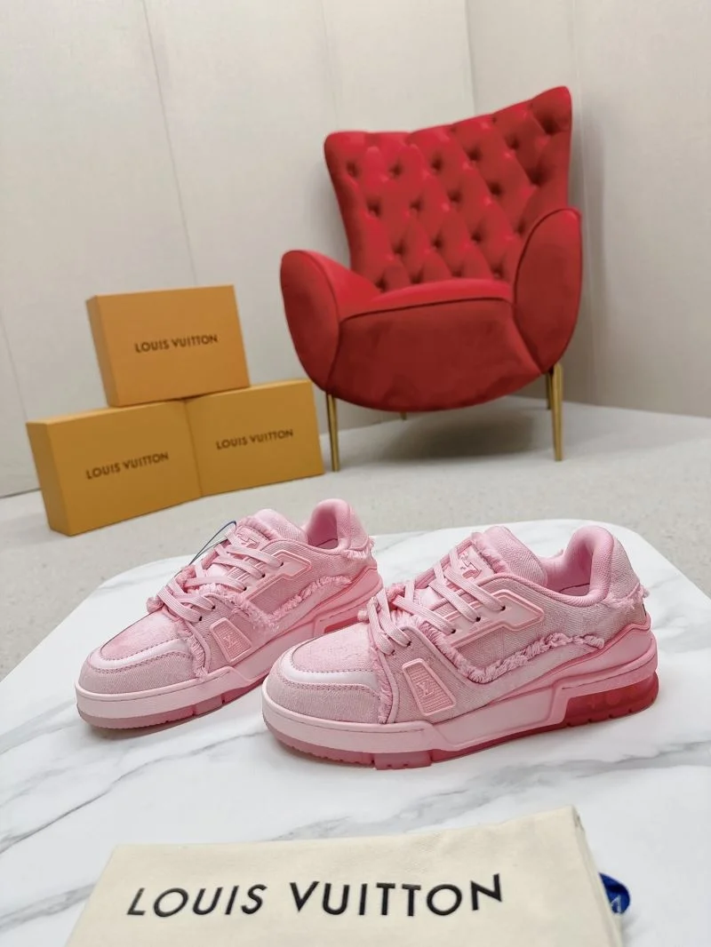 Economical Louis Vuitton Trainer Sneaker
