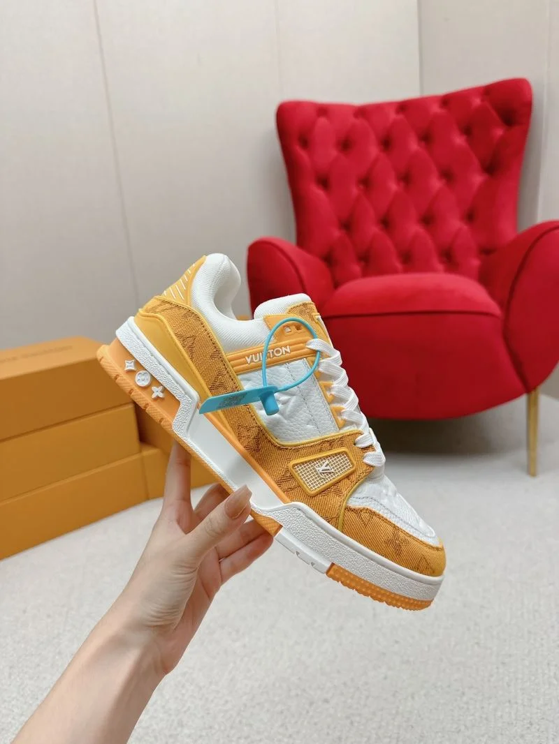 Exact replica Louis Vuitton Trainer Sneaker