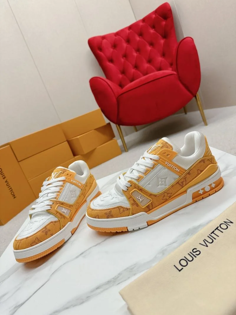 Exact replica Louis Vuitton Trainer Sneaker