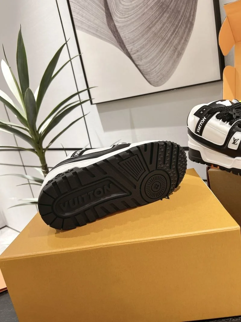 Value-priced Louis Vuitton Trainer Sneaker