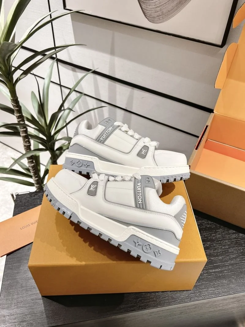 Economical Louis Vuitton Trainer Sneaker