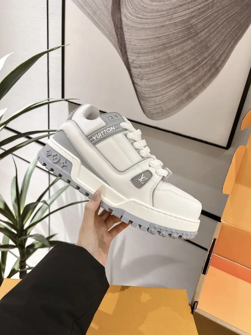 Economical Louis Vuitton Trainer Sneaker