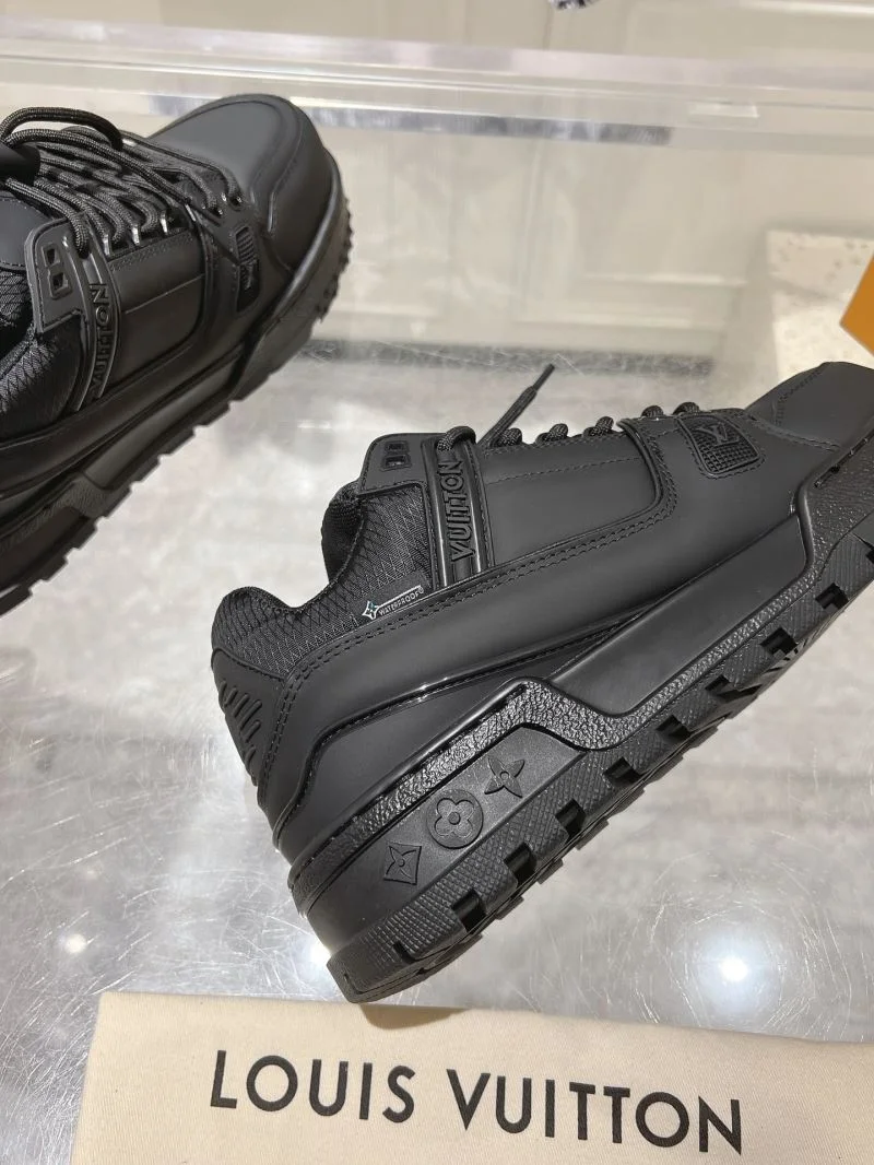 Original Louis Vuitton Trainer Sneaker
