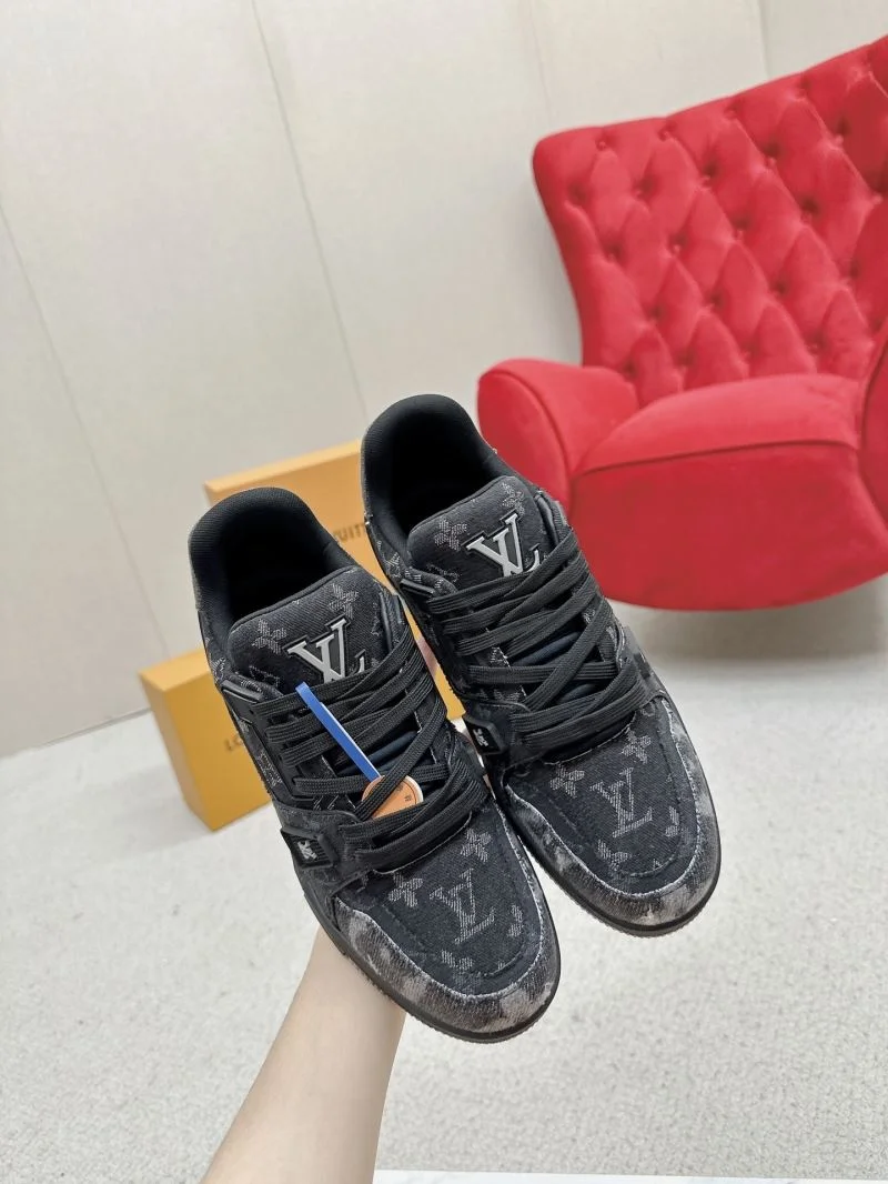 Real Louis Vuitton Trainer Sneaker