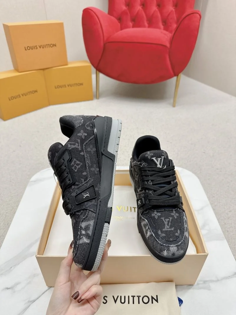 Real Louis Vuitton Trainer Sneaker