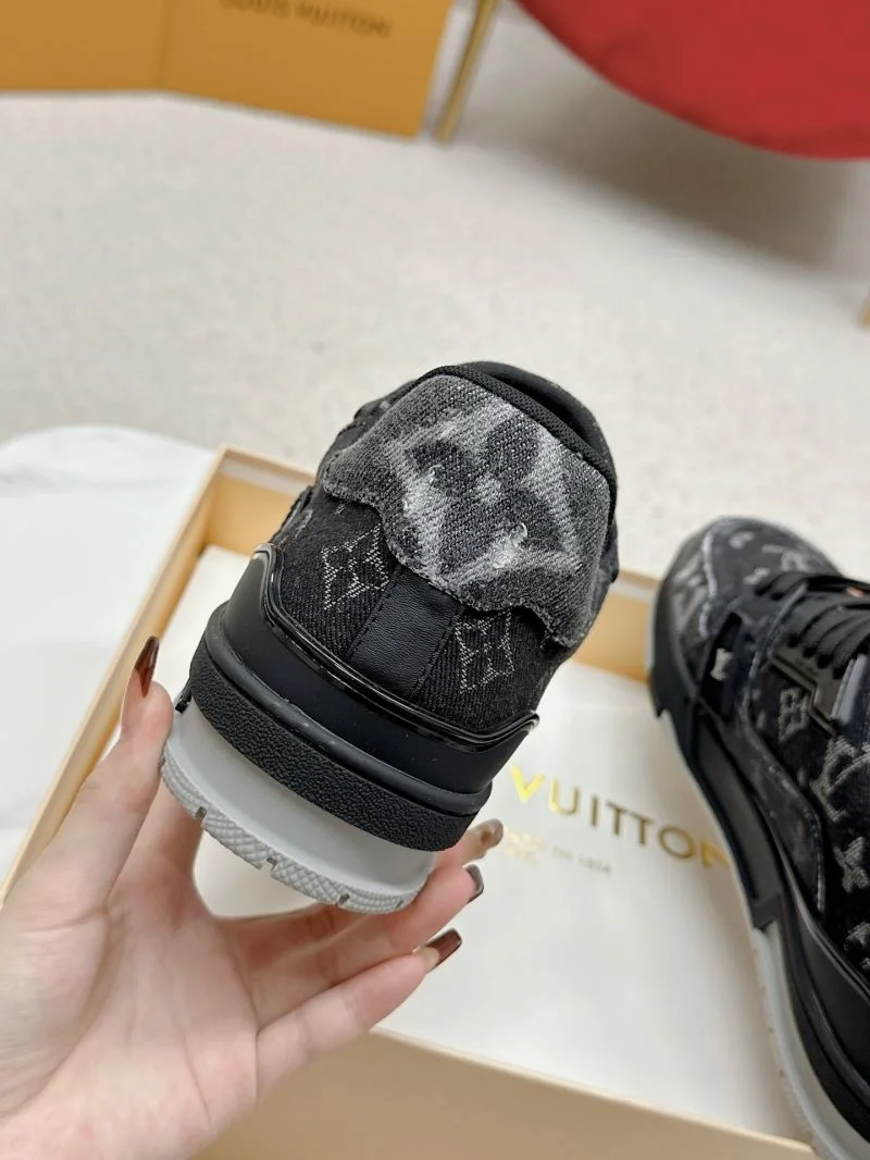 Real Louis Vuitton Trainer Sneaker