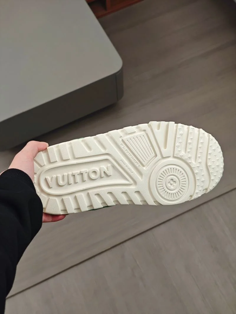 High accuracy Louis Vuitton Trainer Sneaker