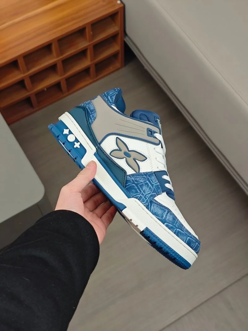 Authentic Louis Vuitton Trainer Sneaker