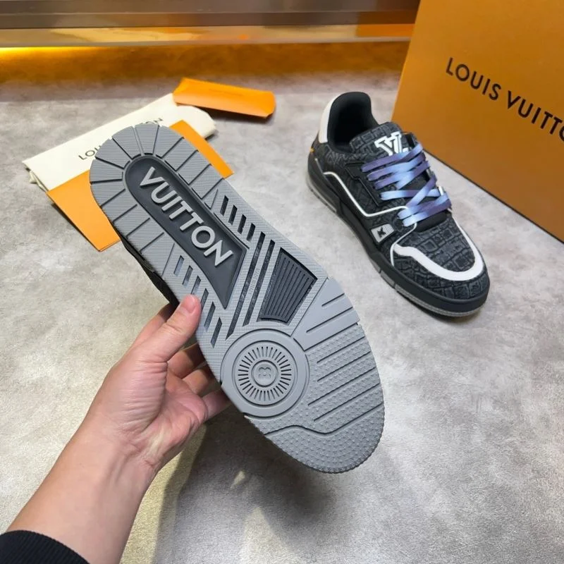 Brand-authenticated Louis Vuitton Trainer Sneaker