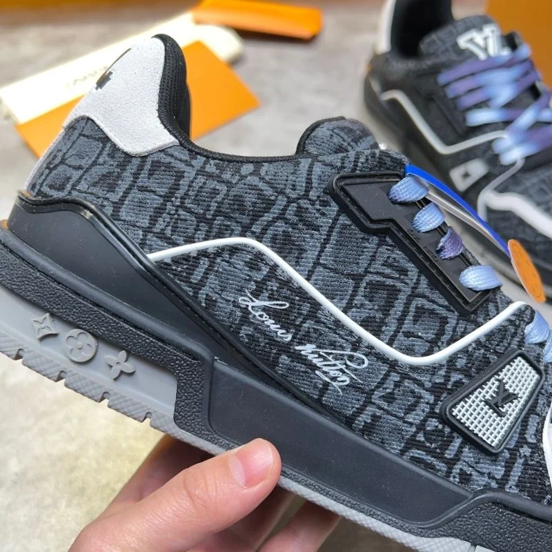 Brand-authenticated Louis Vuitton Trainer Sneaker