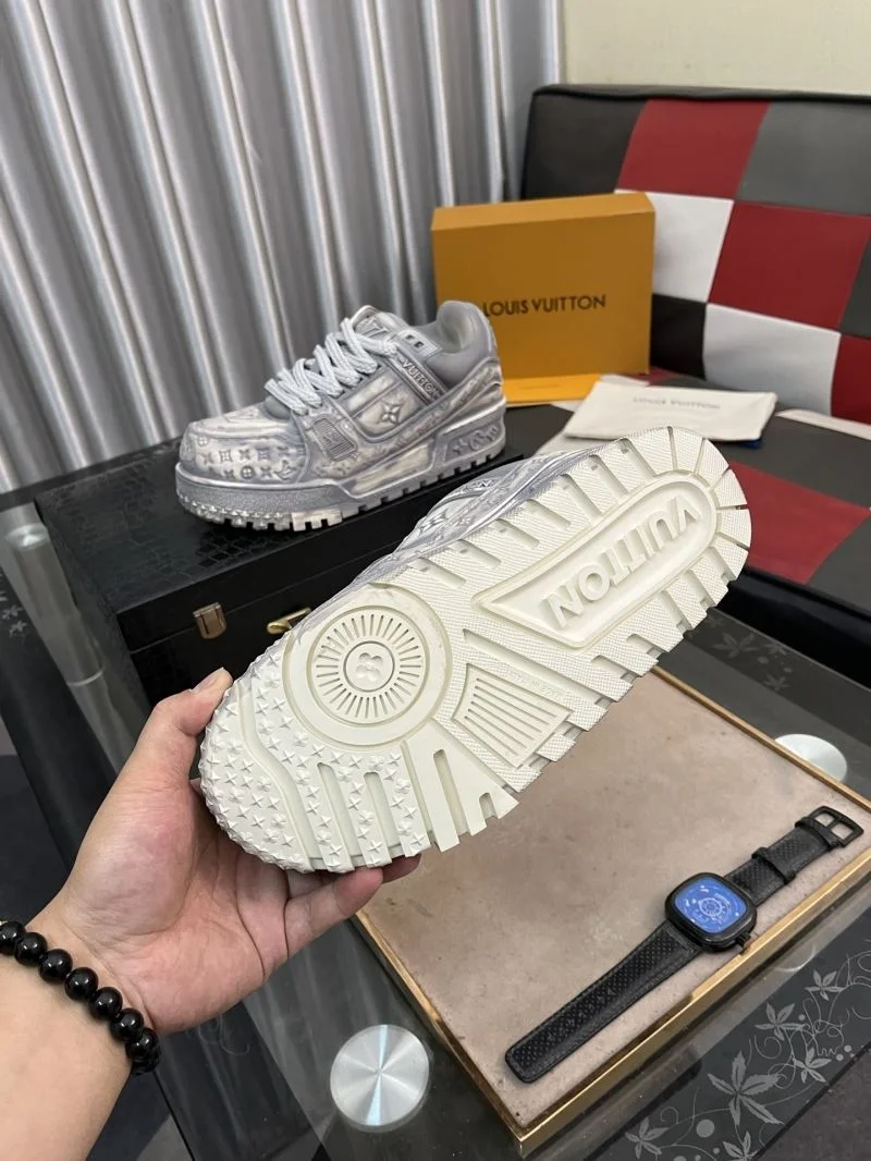 High accuracy Louis Vuitton Trainer Sneaker