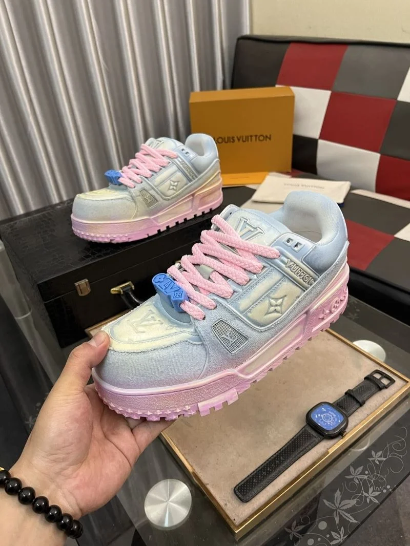 Exact replica Louis Vuitton Trainer Sneaker
