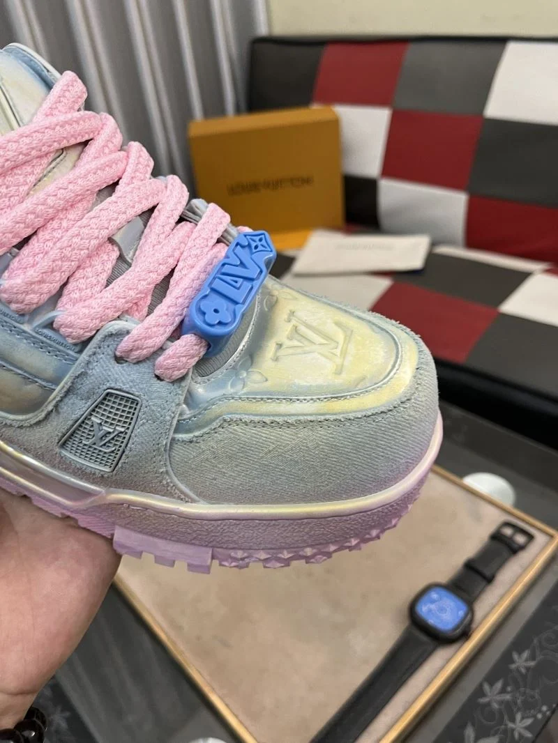 Exact replica Louis Vuitton Trainer Sneaker