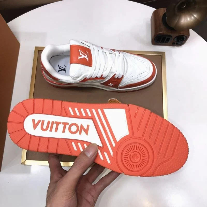 Exact replica Louis Vuitton Trainer Sneaker