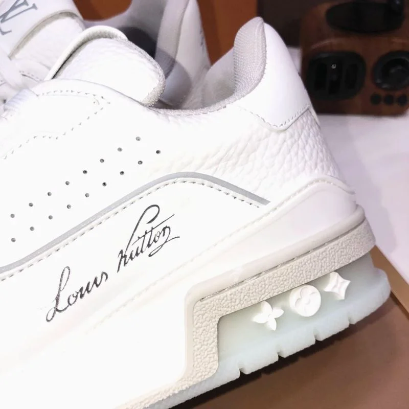 1:1 copy Louis Vuitton Trainer Sneaker