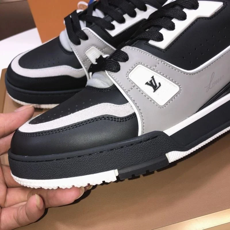 Real Louis Vuitton Trainer Sneaker