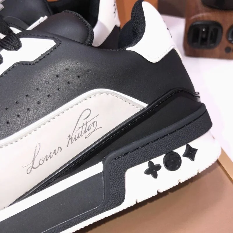 Real Louis Vuitton Trainer Sneaker