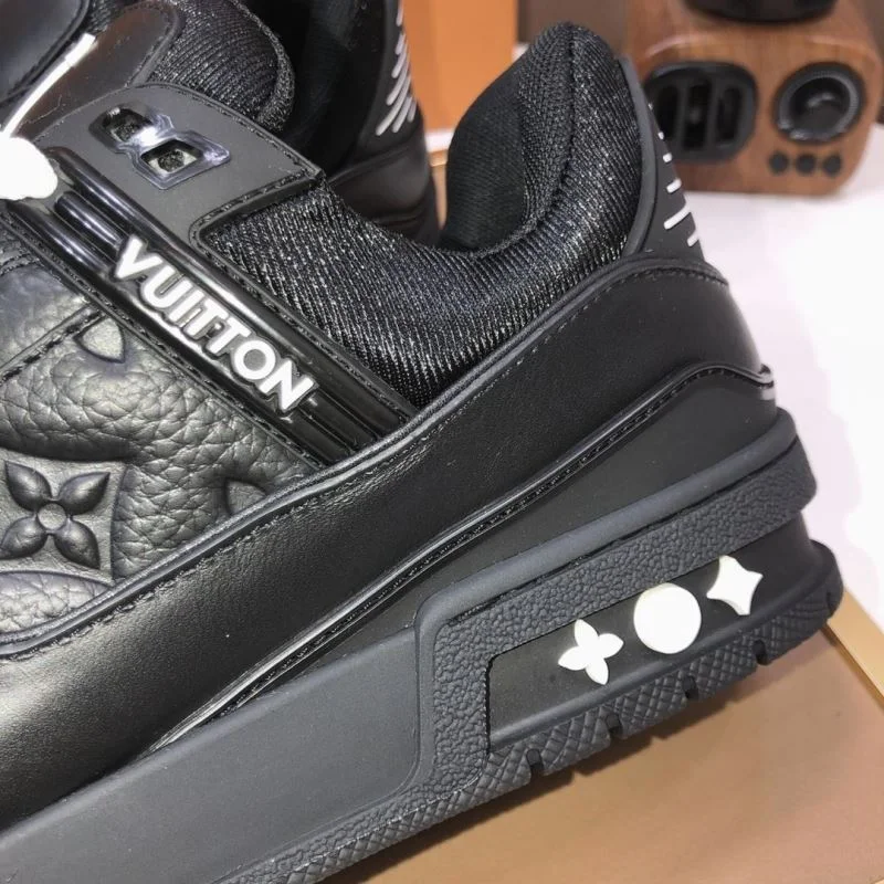 Official Louis Vuitton Trainer Sneaker