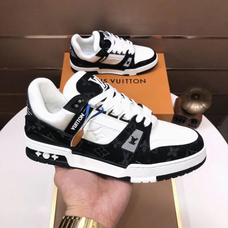 Perfect replica Louis Vuitton Trainer Sneaker