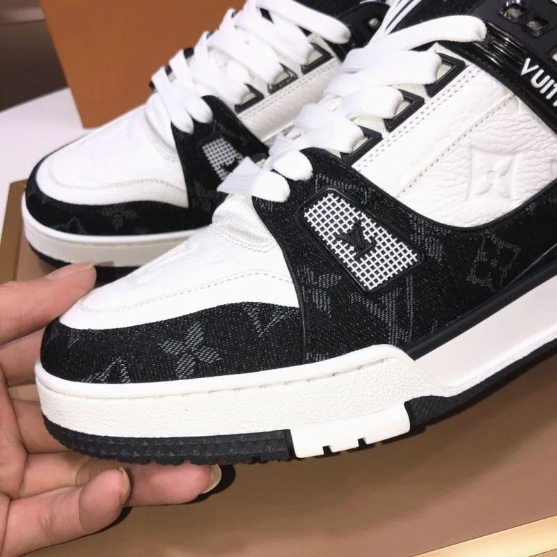 Perfect replica Louis Vuitton Trainer Sneaker