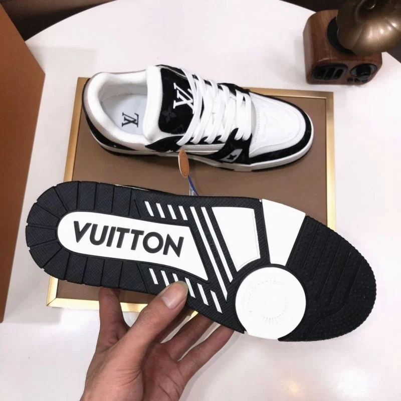 Perfect replica Louis Vuitton Trainer Sneaker
