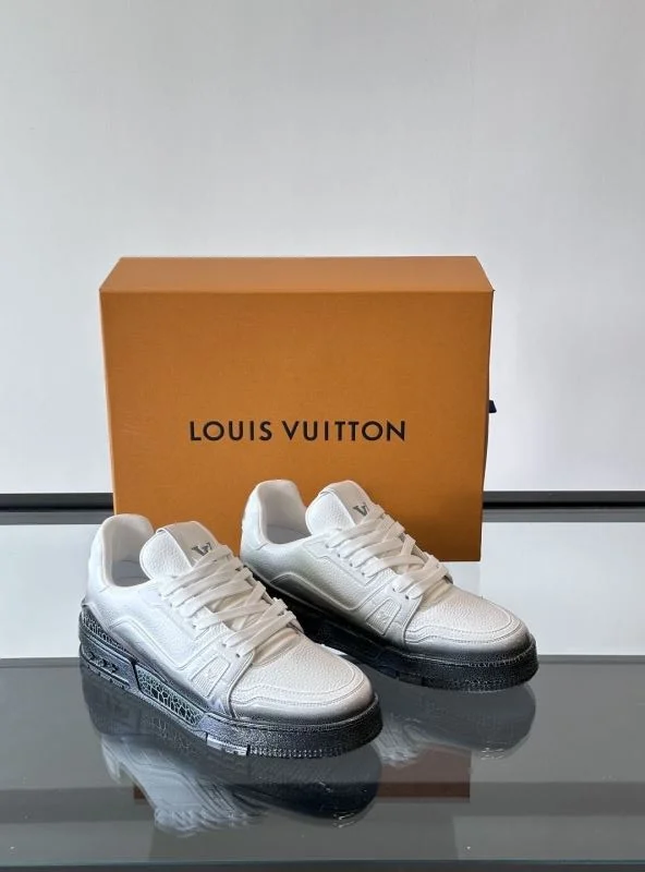 Exact replica Louis Vuitton Trainer Sneaker