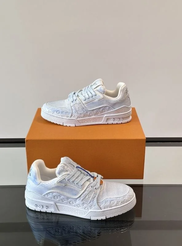 Economical Louis Vuitton Trainer Sneaker