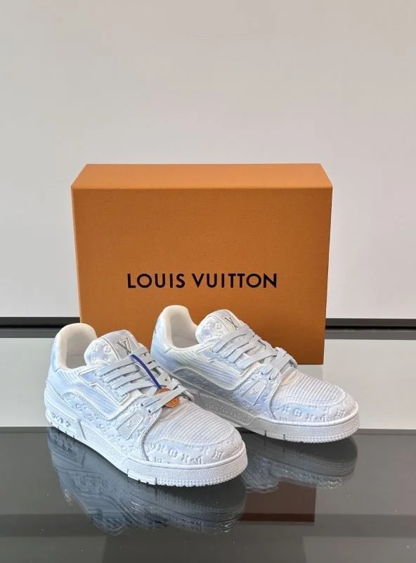 Economical Louis Vuitton Trainer Sneaker