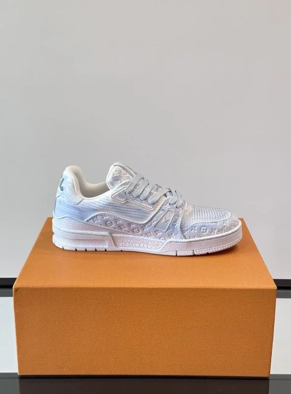 Economical Louis Vuitton Trainer Sneaker