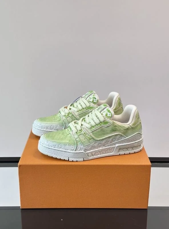 Exact replica Louis Vuitton Trainer Sneaker