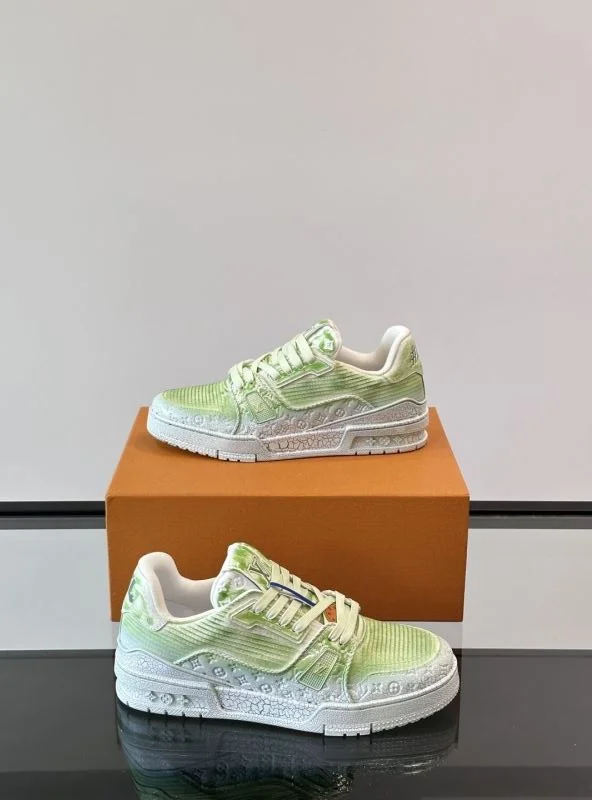 Exact replica Louis Vuitton Trainer Sneaker