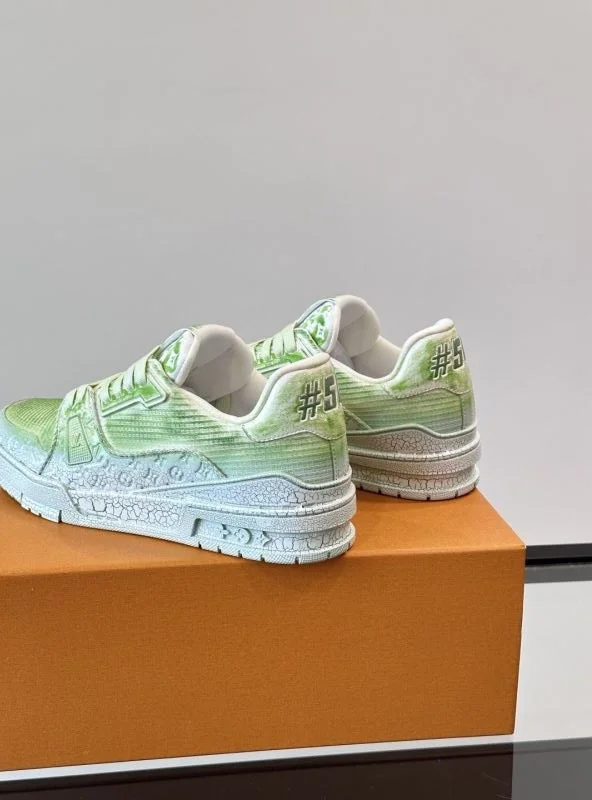 Exact replica Louis Vuitton Trainer Sneaker