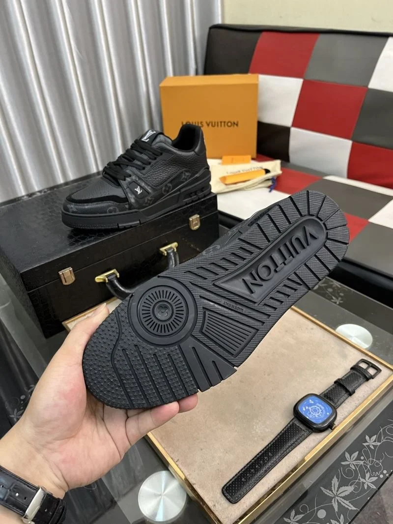 Factory-made Louis Vuitton Trainer Sneaker