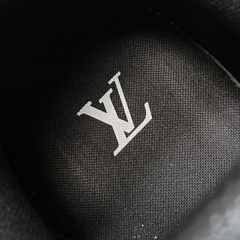 High accuracy Louis Vuitton Trainer Sneaker