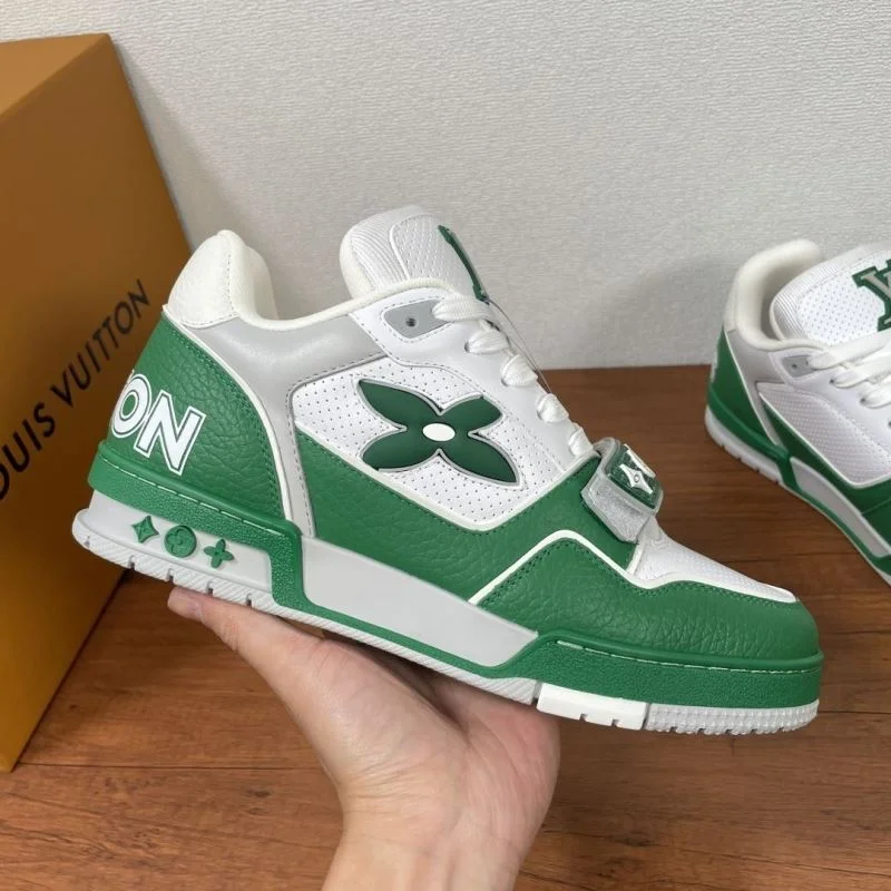 Exact replica Louis Vuitton Trainer Sneaker