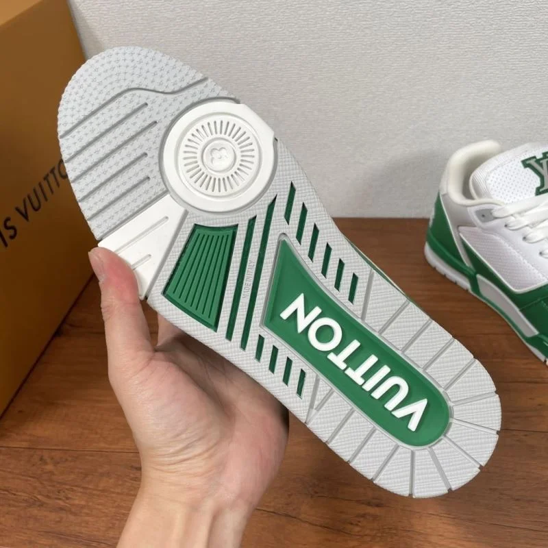 Exact replica Louis Vuitton Trainer Sneaker