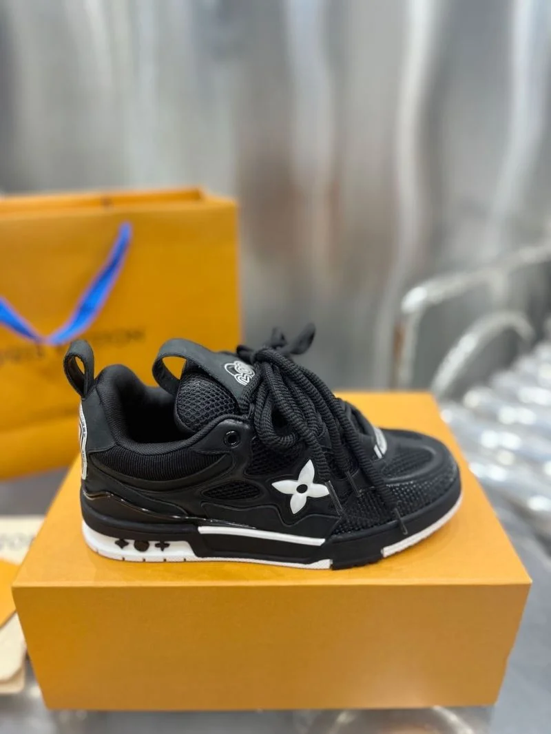 Economical Louis Vuitton Trainer Sneaker
