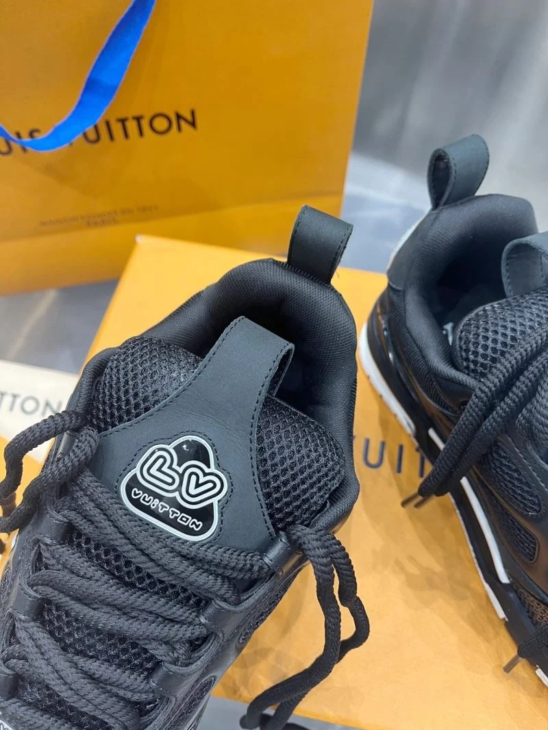 Economical Louis Vuitton Trainer Sneaker