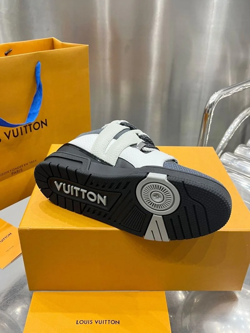 Brand-authenticated Louis Vuitton Trainer Sneaker
