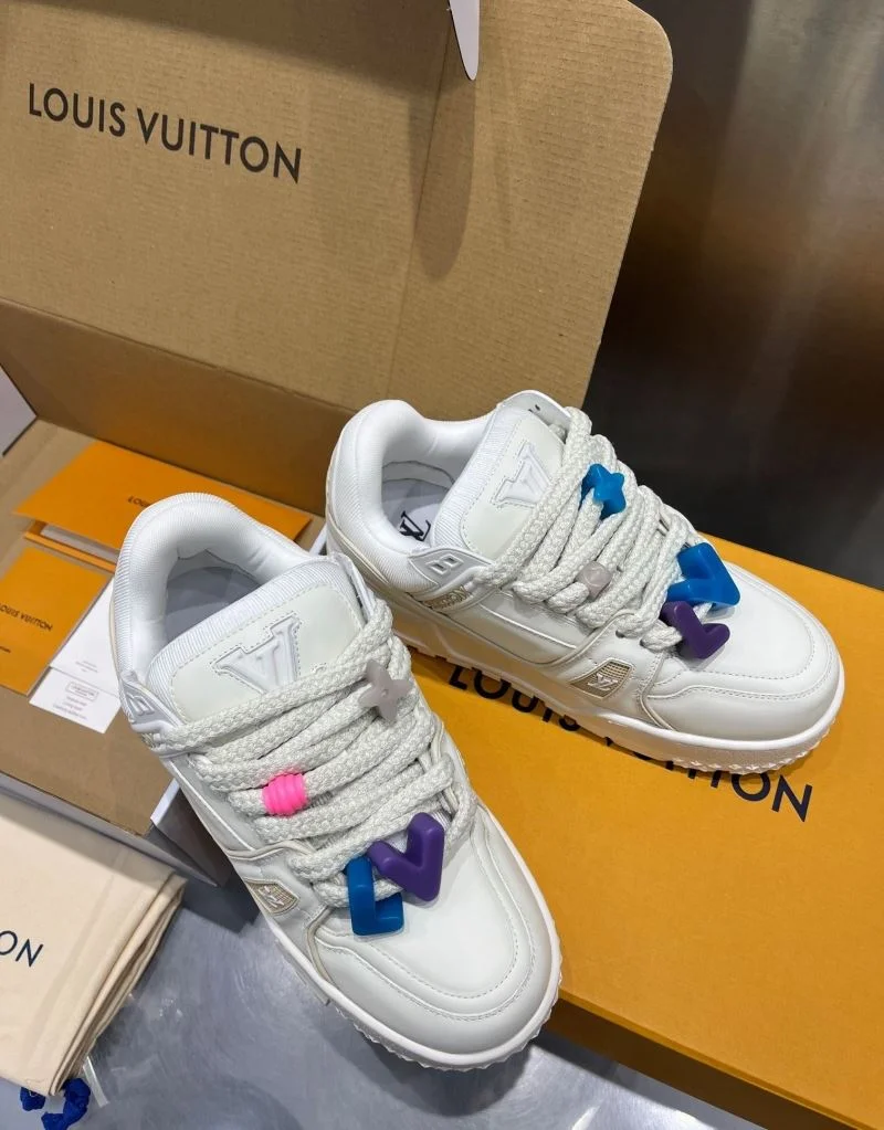 Bargain Louis Vuitton Trainer Sneaker