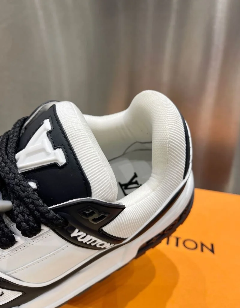 Reasonably priced Louis Vuitton Trainer Sneaker