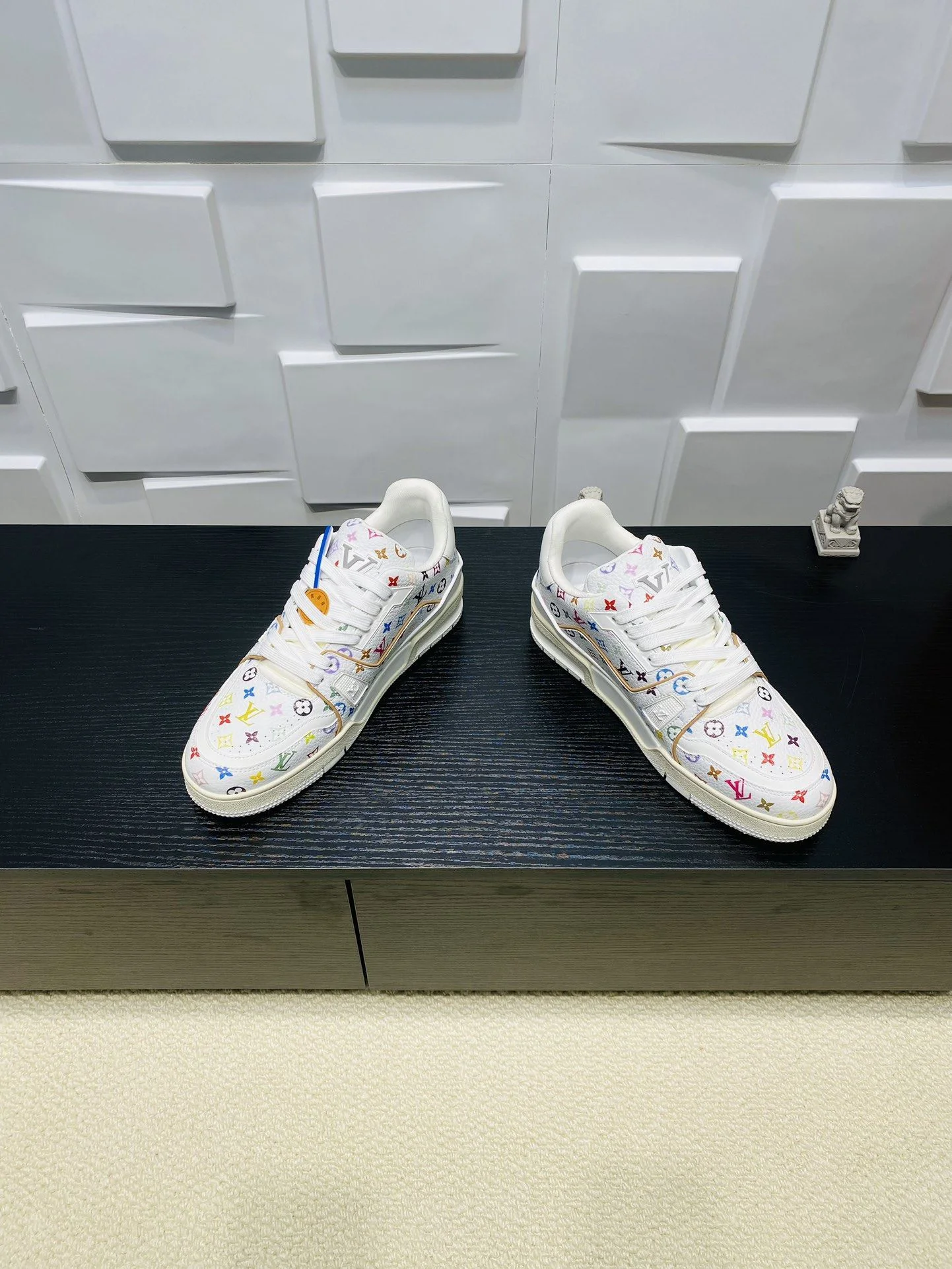 High accuracy Louis Vuitton Trainer Sneaker